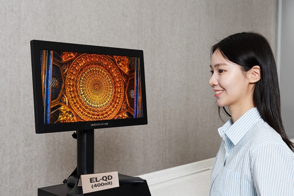 삼성D ‘퀀텀닷’ vs LGD ‘OLED’ 기술 리더십 경쟁