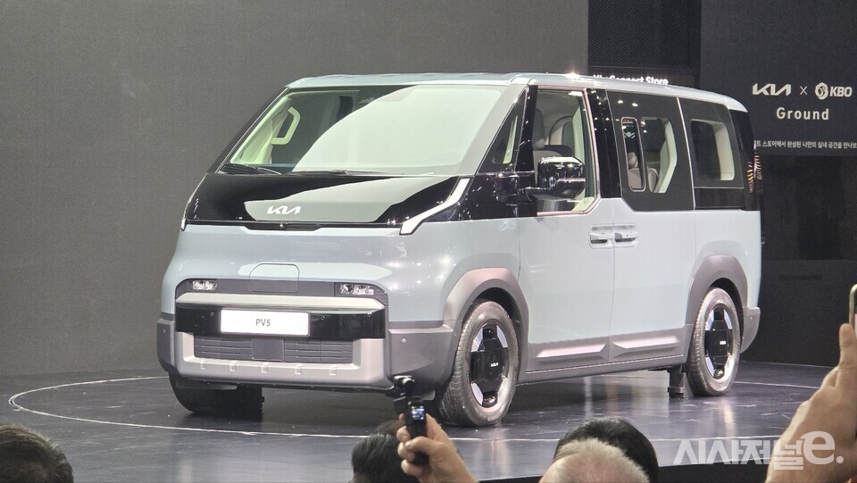 기아, 6월 PV5 출시···‘3000만원대 전기 밴’ 나오나