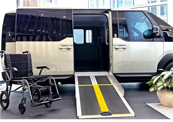 기아, 6월 PV5 출시···‘3000만원대 전기 밴’ 나오나