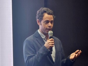 SKT “통신특화 텔코LLM, 6월 출시···콜센터 우선 적용”